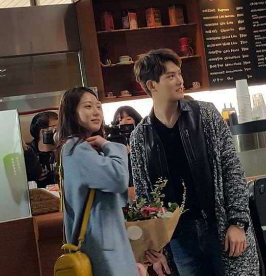 Jonghyun ve Gong Seung Yun'un “We Got Married” Çekimlerinden bir ...