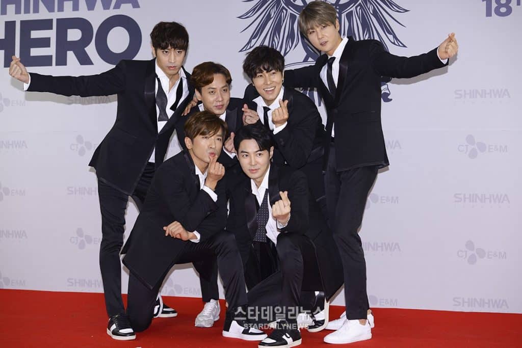 Shinhwa,Göz Alıcı 18 Yılını Kutlayarak 18. Yıldönümü Konserini ...