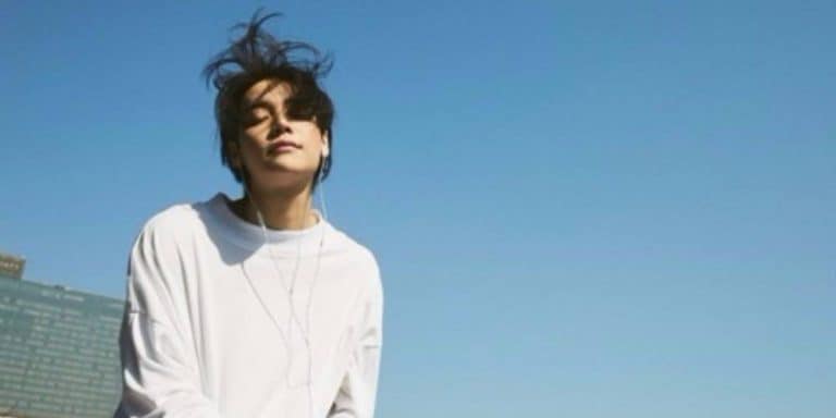 YG'nin Yeni Solo Sanatçısı ONE İlk Hayran İmza Etkinliği Yapacak - KoreZin