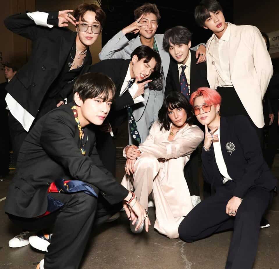 BTS ve Halsey, 2019 Billboard Müzik Ödülleri’nde İlk Kez Birlikte “Boy ...