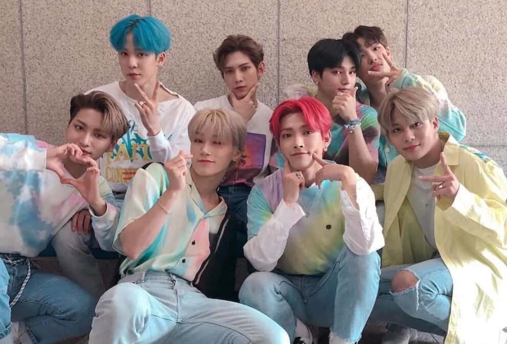 ATEEZ ve ATINY'nin İlk Yıldönüm Kutlamaları Twitter'da Trend Oldu # ...