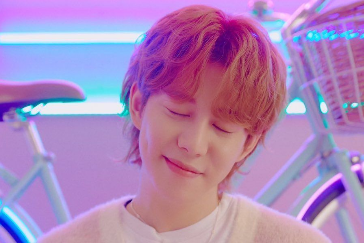 İzle: Block B'den Park Kyung, Yeni MVsinde Tatlı Bir İtirafta Bulunuyor ...