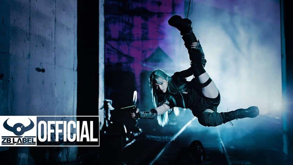 AleXa, 'Revolution'ın Bilim Kurgu MV'sinde bir 'Devrim' Başlatıyor ...