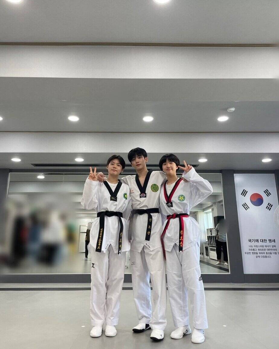 [Pann/Nate] "Kim Yohan" Gibi Bir Abiye Sahip Olmak, Çok Hoş Olmaz Mıydı ...