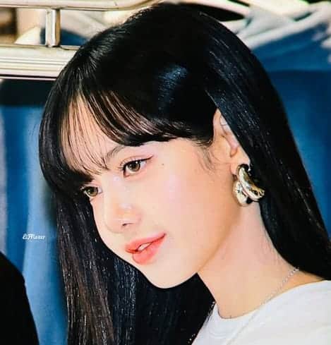 Lisa, Hyundai Today Mağazasında Göz Kamaştırdı! - KoreZin